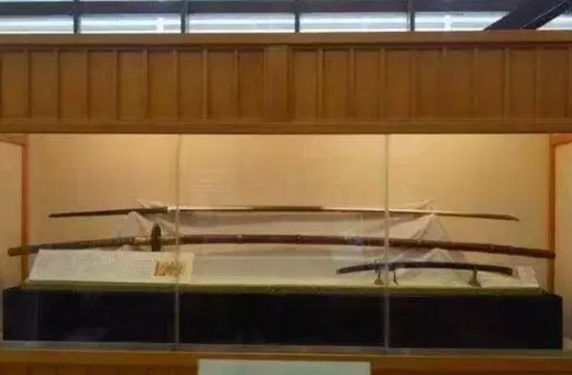 Odachi Sword: The Gigantic Weapon of Japanese Samurai--COOLKATANA.COM
