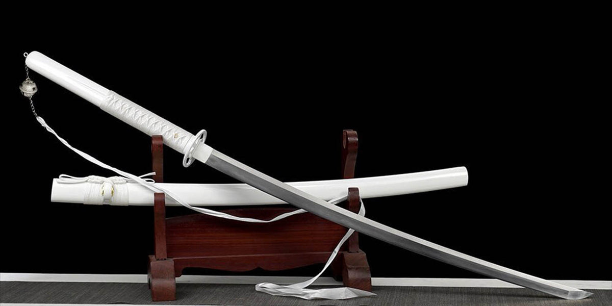 Black Friday: BLEACH Mirror Finish Rukia Zanpakuto – Sode no Shirayuki ...