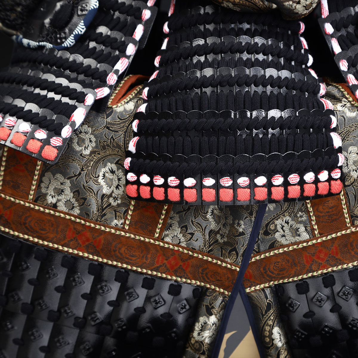 HHandmade Oda Clan Samurai Armor with Kuro Kuwagata Kabuto Helmet ...