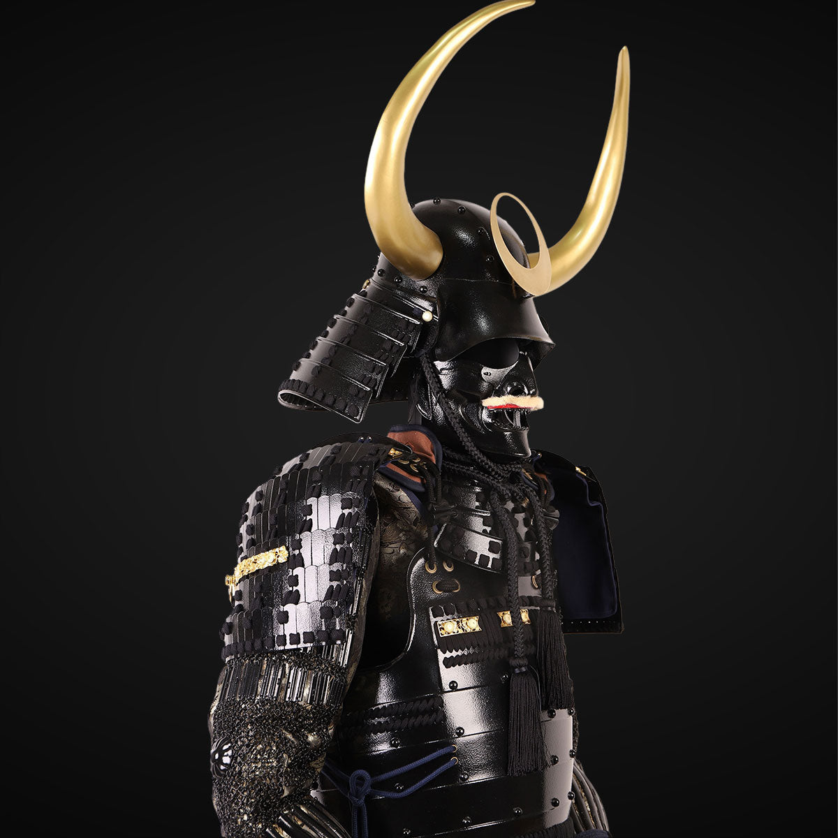 Handmade Black Japanese Samurai Armor with Golden Bull Antler, Full-Si ...