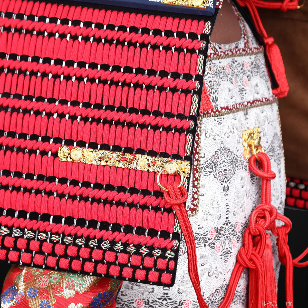 Handmade Life-Size Minamoto no Yoshitsune Samurai Armor, Yoroi with He ...