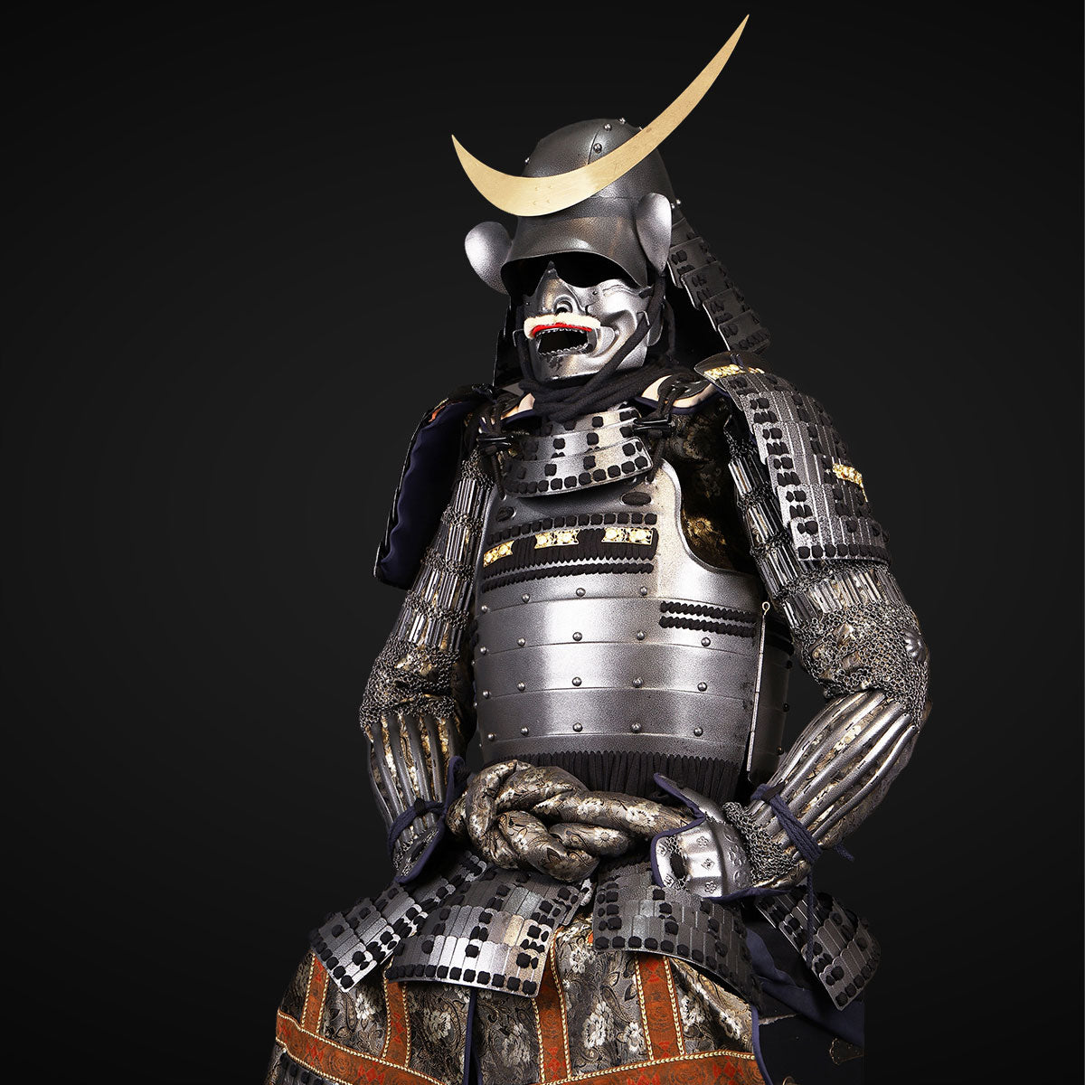 Handmade Life-Size Yoroi Masamune Date Samurai Armor with Crescent Hel ...