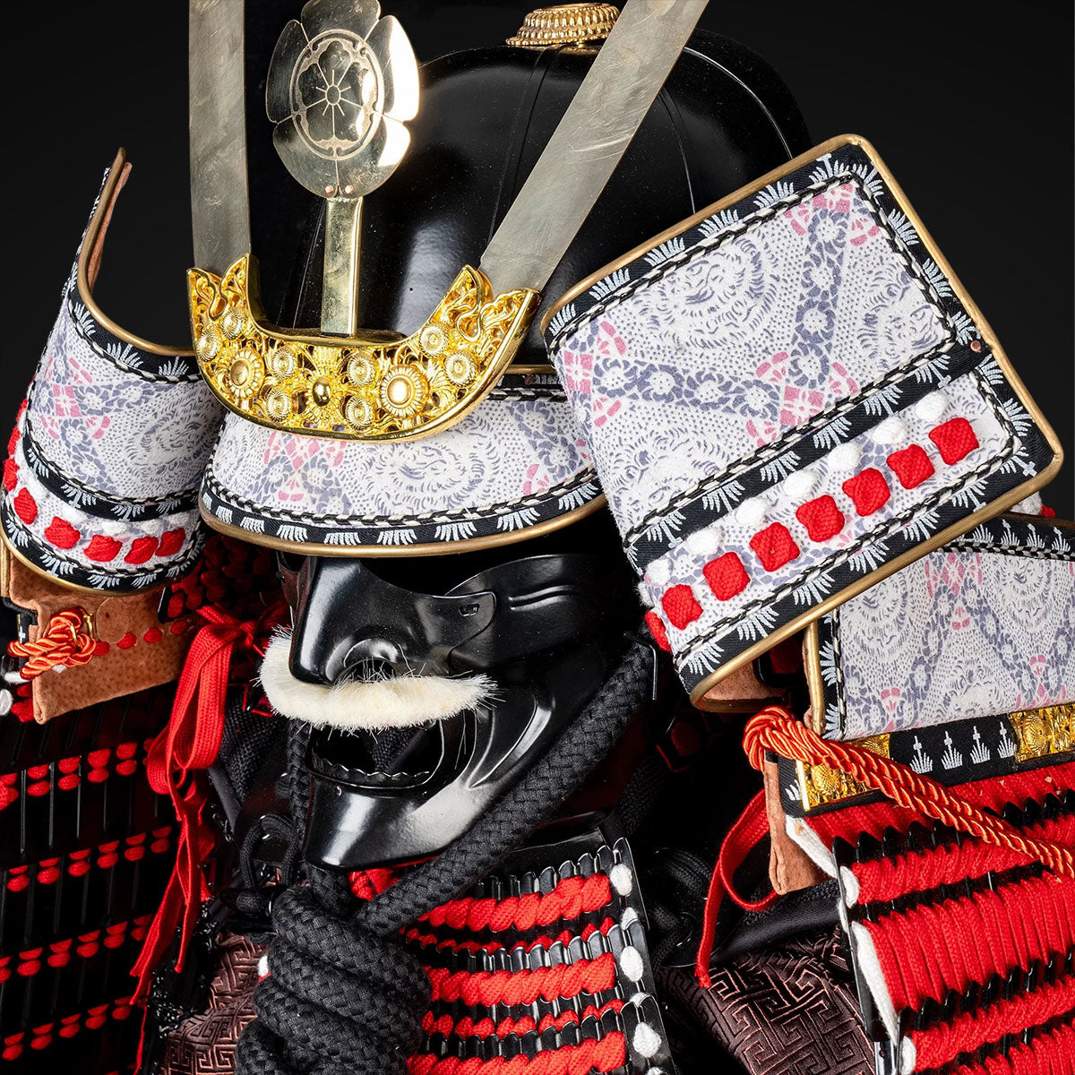 Handmade Life-Size Yoroi ,Oda Clan Kachi Brown & Red Samurai Armor ...