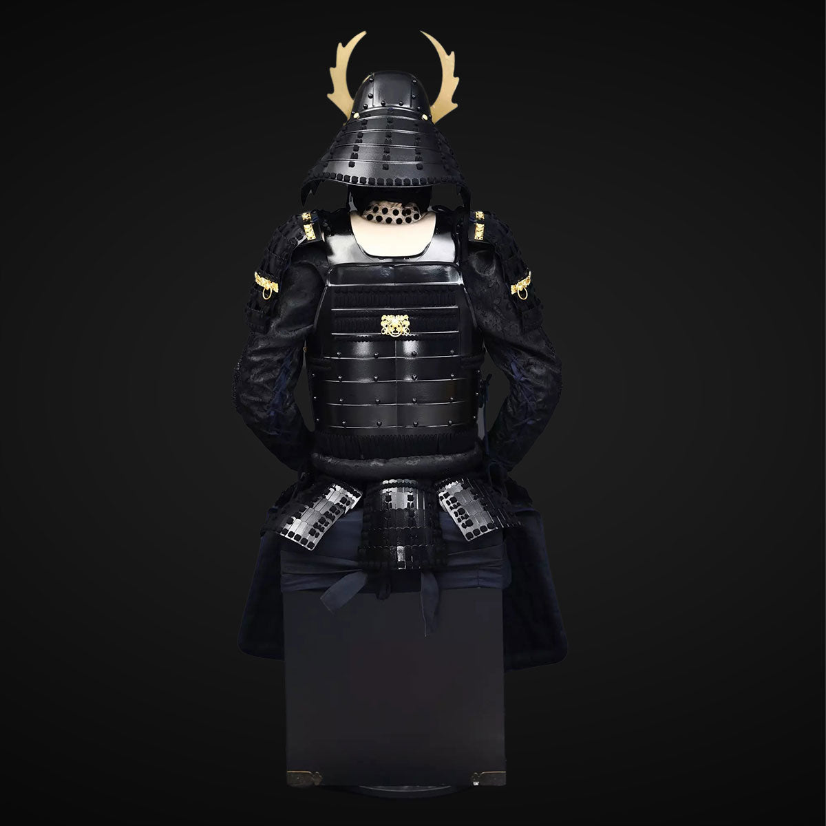 Handmade Life Size Yoroi,Tokugawa Clan Black Samurai Armor Set with He ...