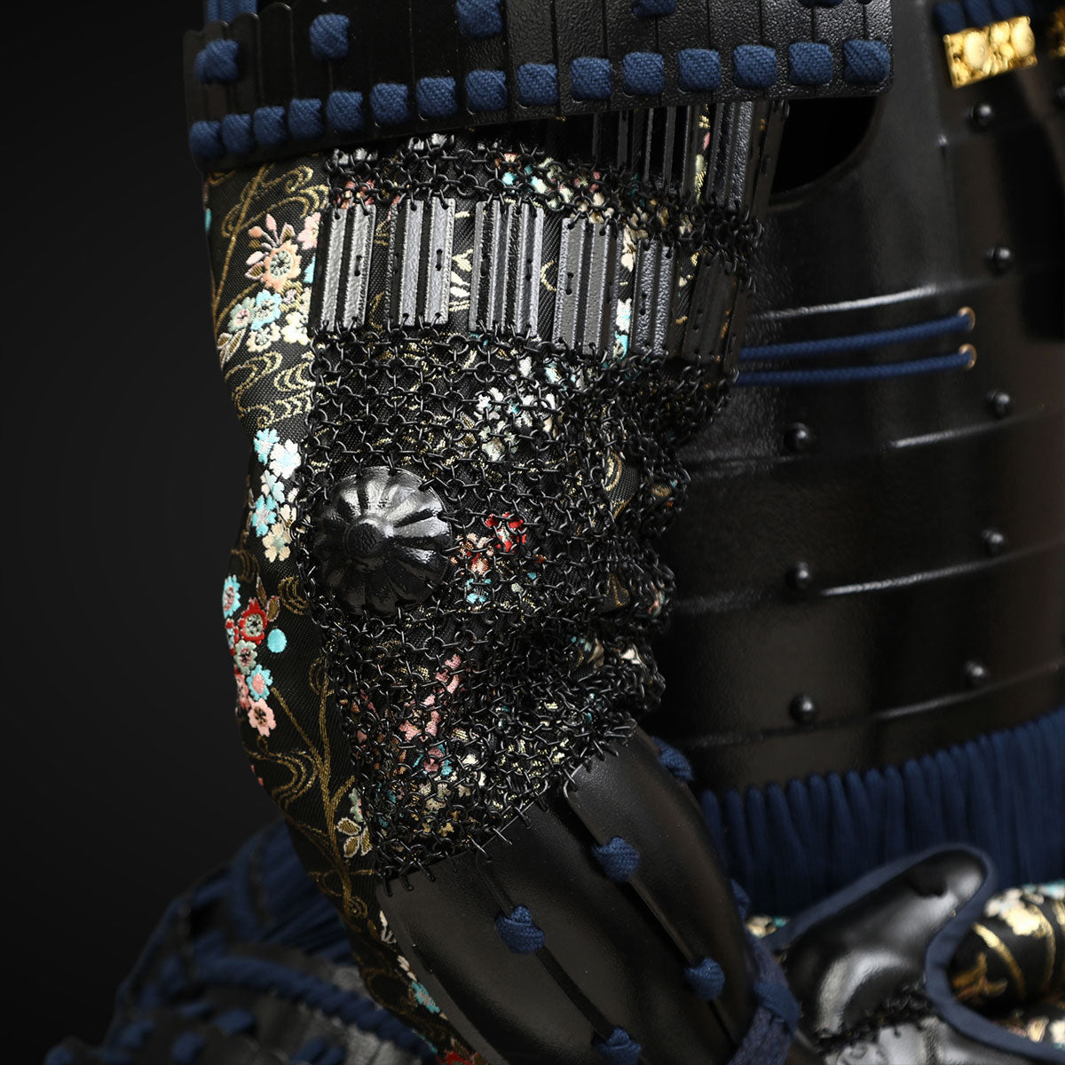 Handmade Life Size Yoroi,Tokugawa Clan Black Samurai Armor with Helmet ...