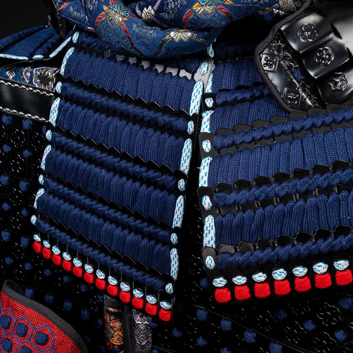 Handmade Life-Size Yoroi, Oda Clan Kachi Blue & Black Samurai Armor ...