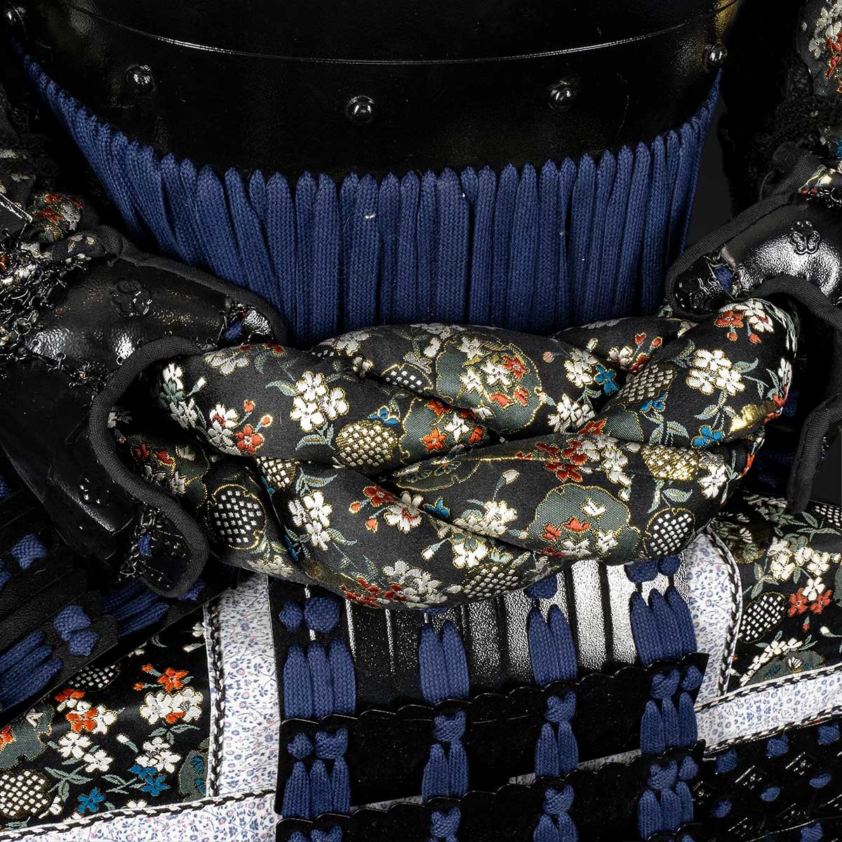 Handmade Life-Size Tokugawa Clan Samurai Armor – Black & Blue Yoroi ...