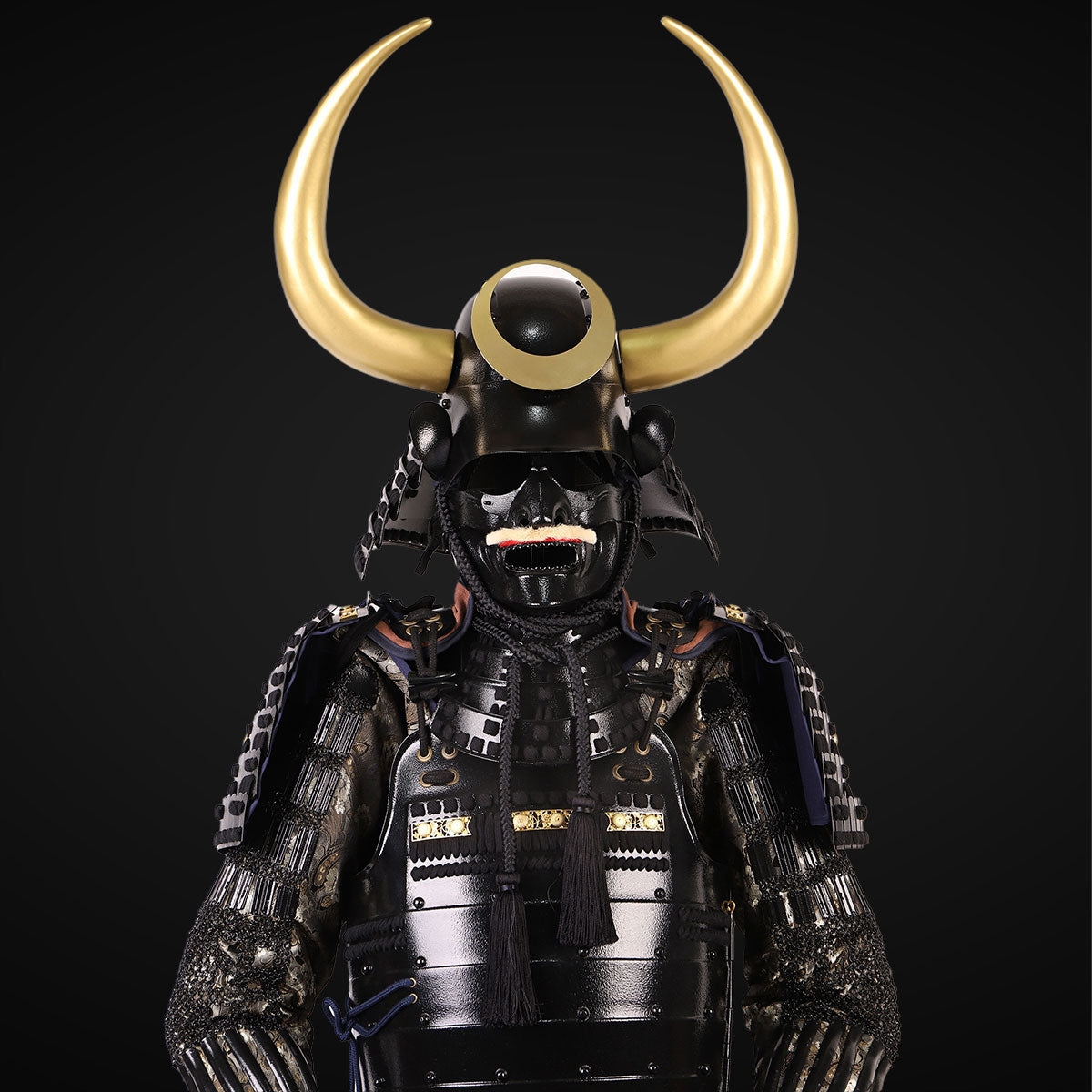 Handmade Black Japanese Samurai Armor with Golden Bull Antler, Full-Si ...