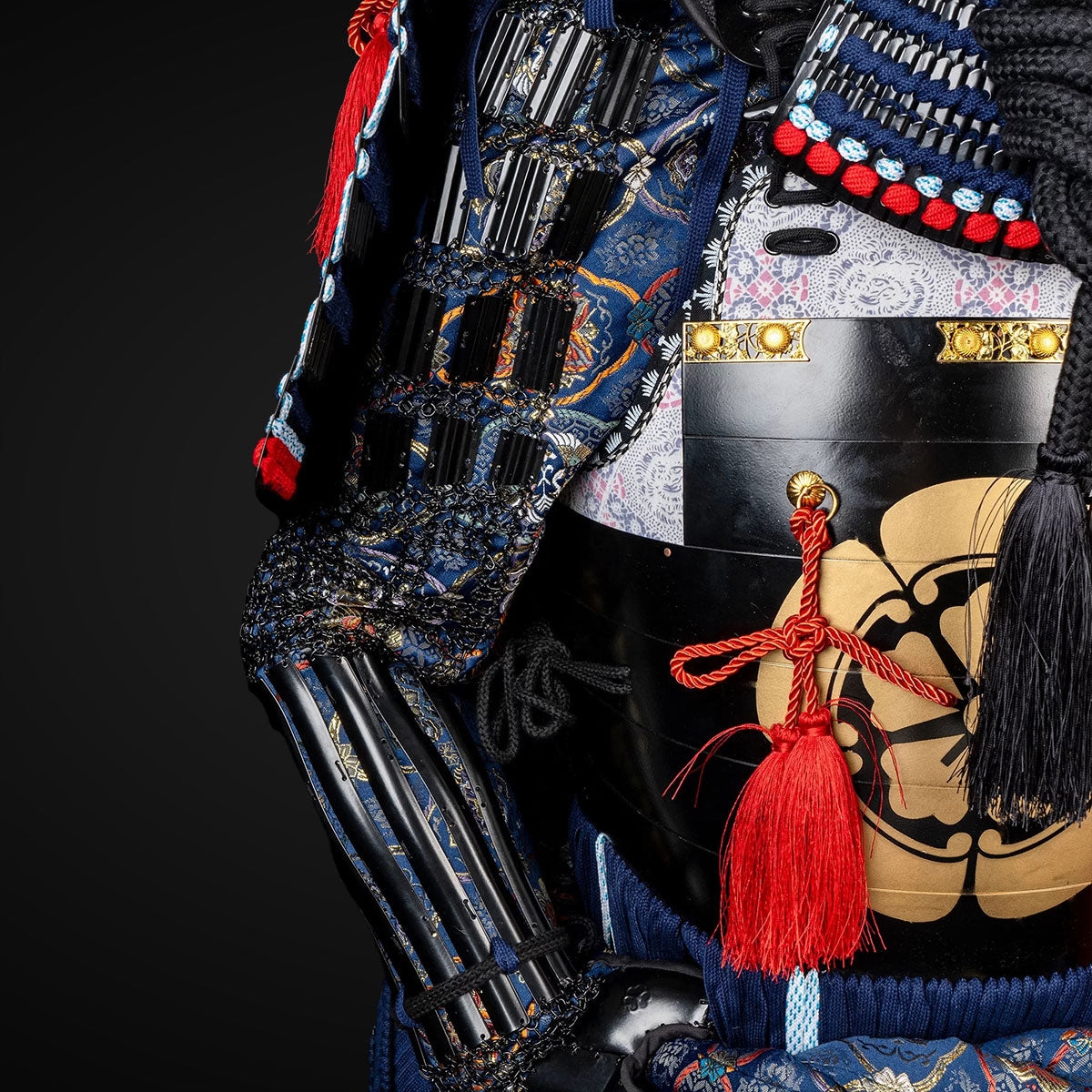 Handmade Life-Size Yoroi, Oda Clan Kachi Blue & Black Samurai Armor ...
