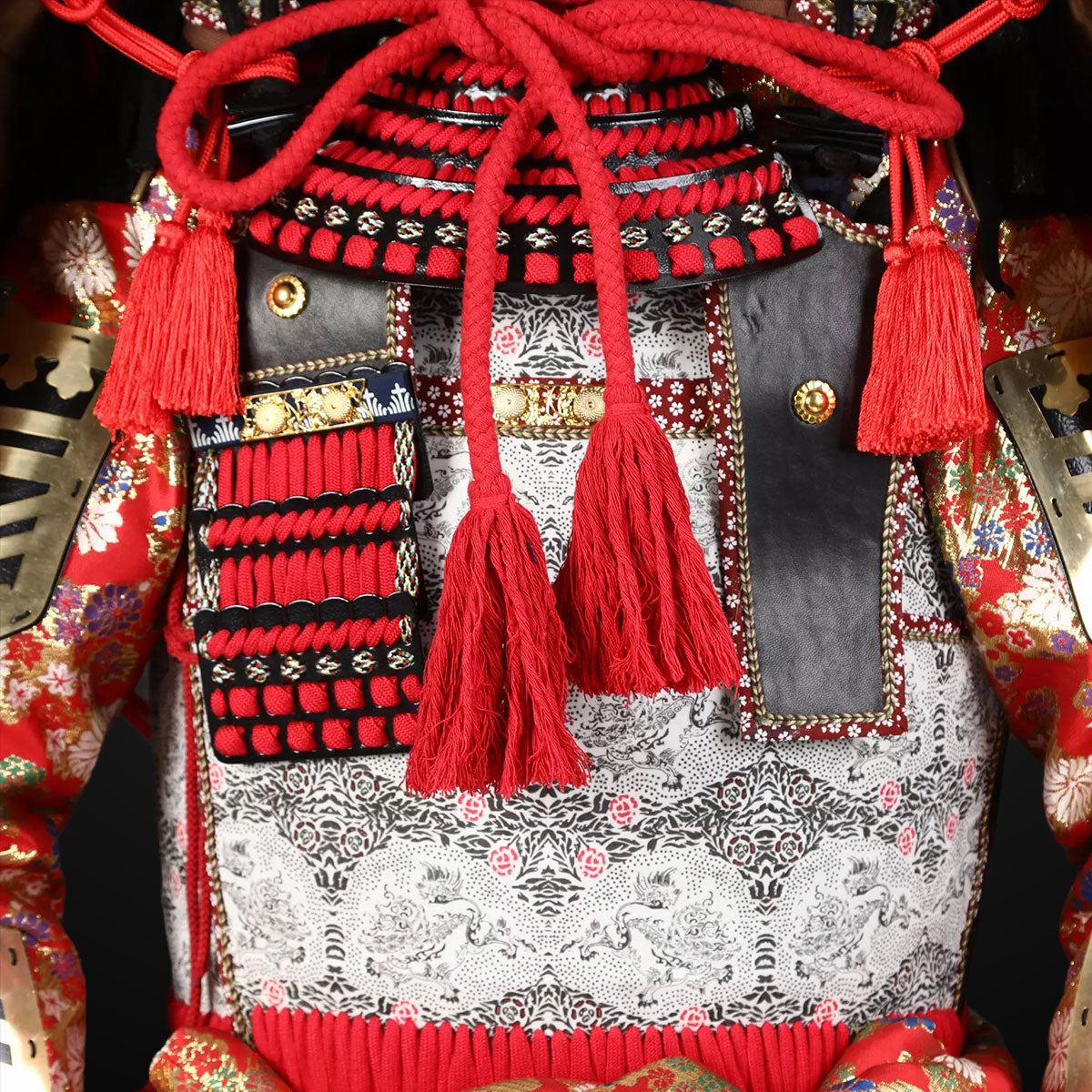 Handmade Life-Size Minamoto no Yoshitsune Samurai Armor, Yoroi with He ...