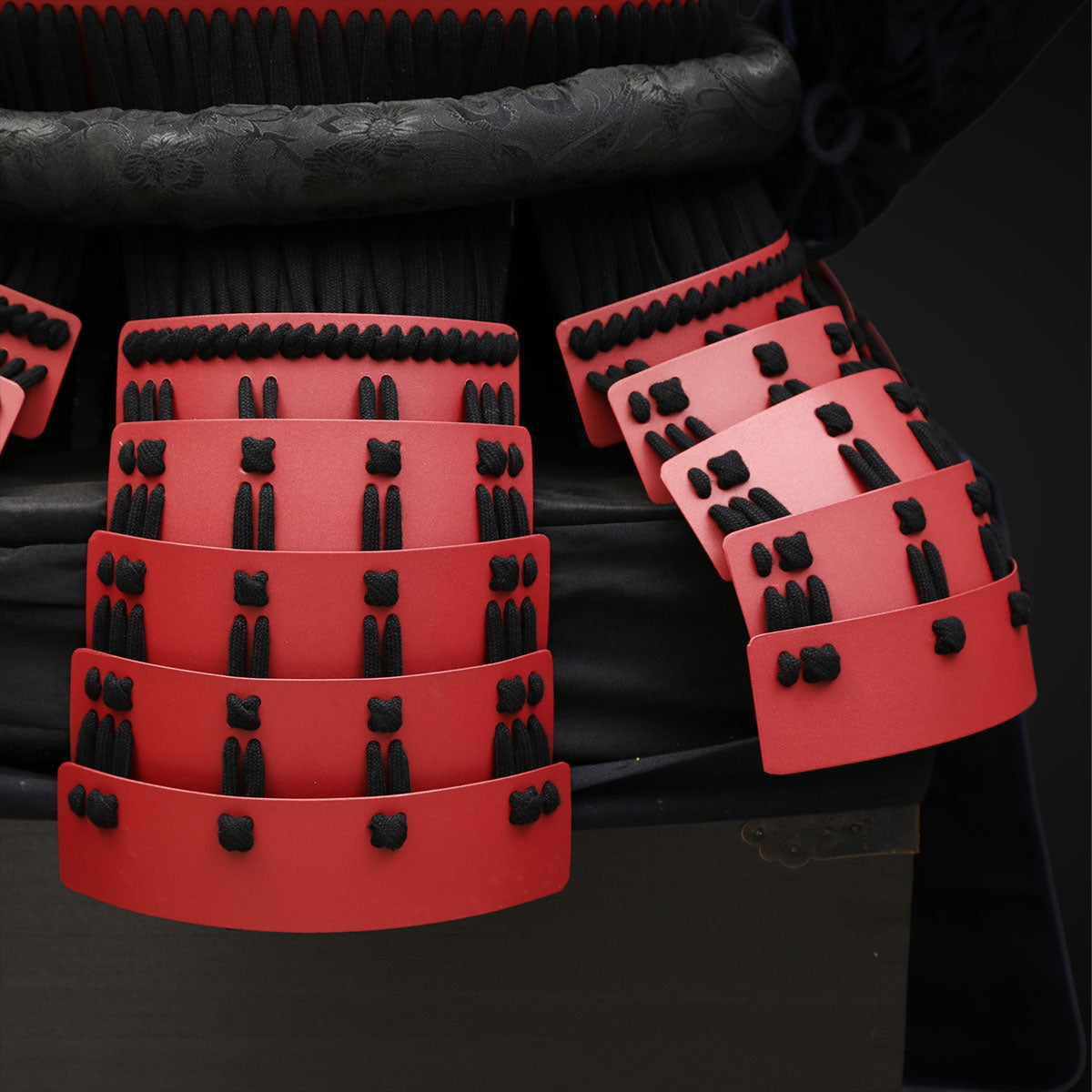 Handmade Life-Size Red Iyozane Japanese Samurai Armor Yoroi | COOLKATANA