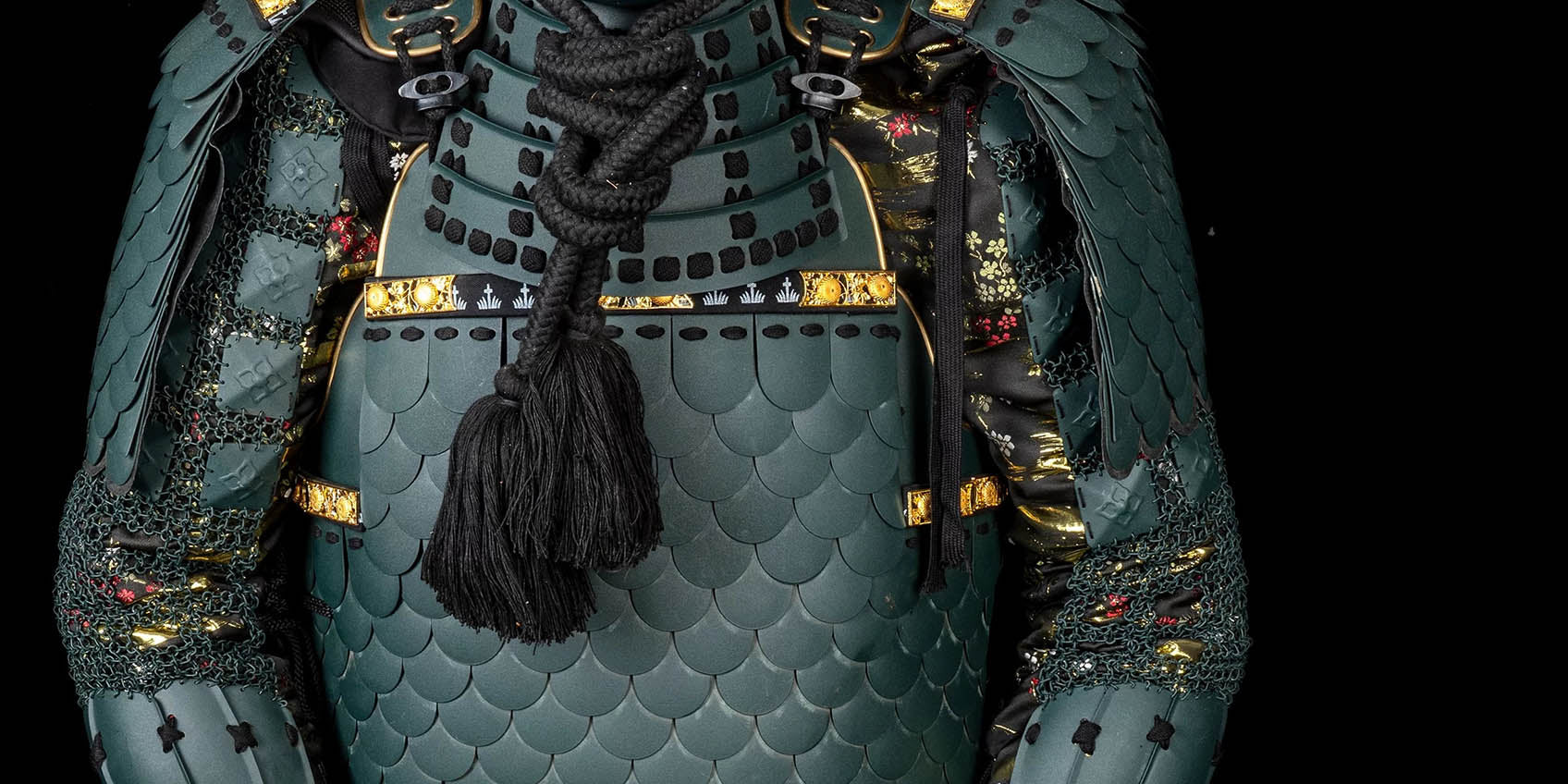 Handmade Green Yoroi - Sanada Nobuyuki Clan Life-Sized Samurai Armor ...