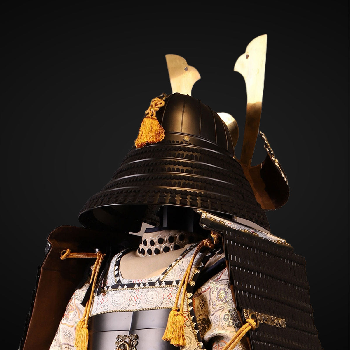 Handmade Life-Size Tokugawa Clan Samurai Armor in Black & White ...