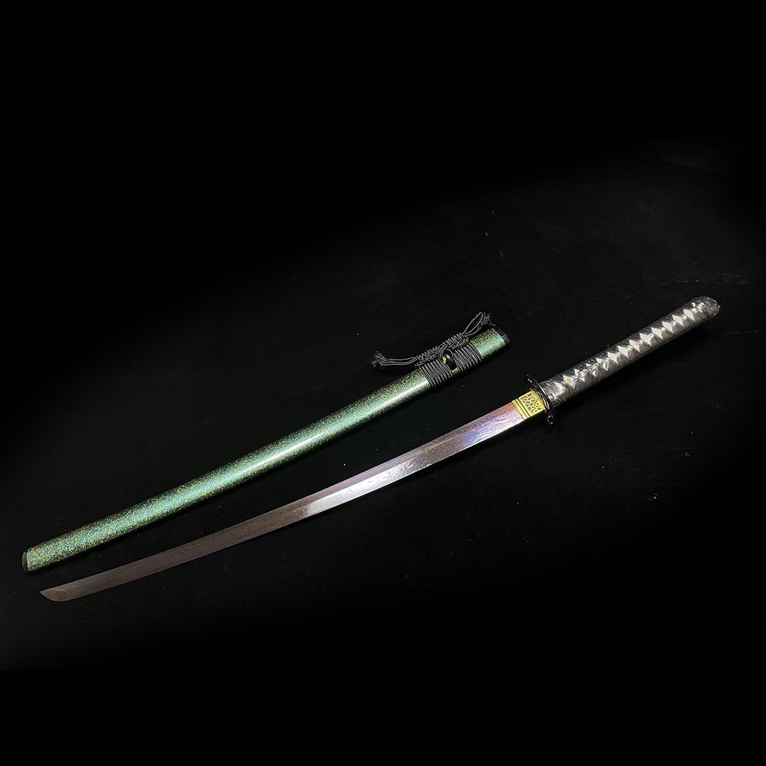 Folded Steel Bluing Blade Japanese Samurai Katana with Black Floral ...