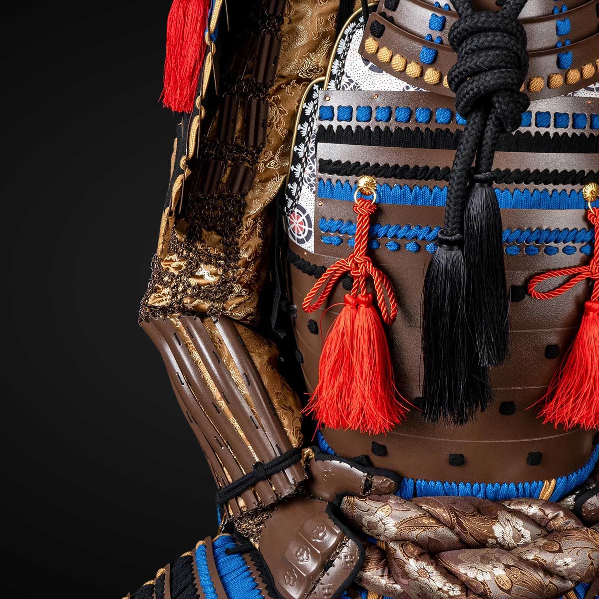 Handmade Life-Size Oda Clan Kachi Samurai Armor – Brown & Golden Yoroi ...