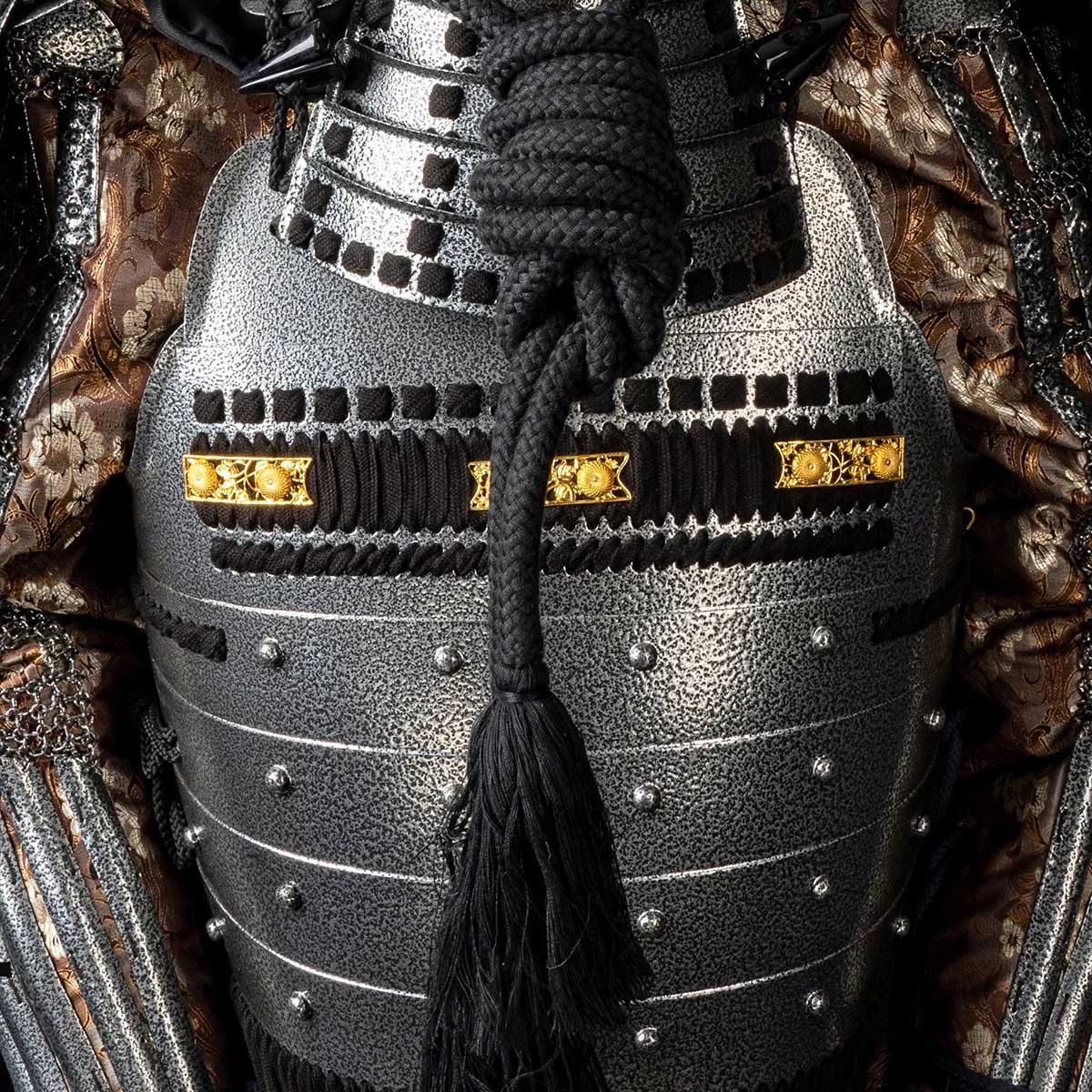 Handmade Life-Size Tokugawa Clan Samurai Armor – Authentic Japanese Yo ...