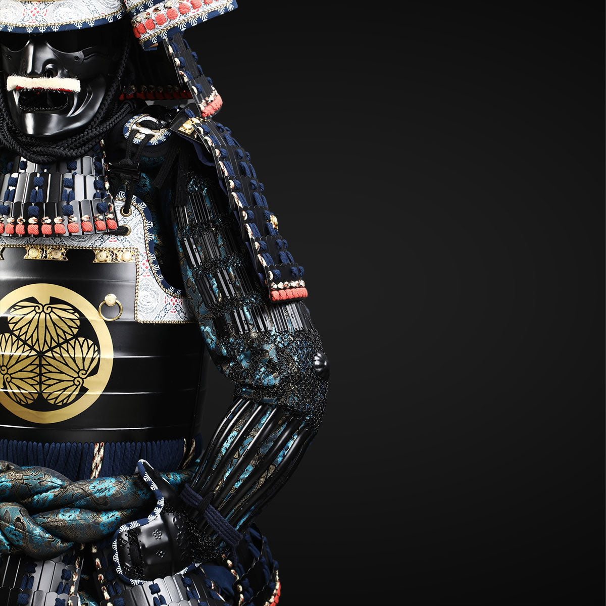 Handmade Tokugawa Clan Black,Blue Samurai Armor with Kuro Kuwagata Kab ...
