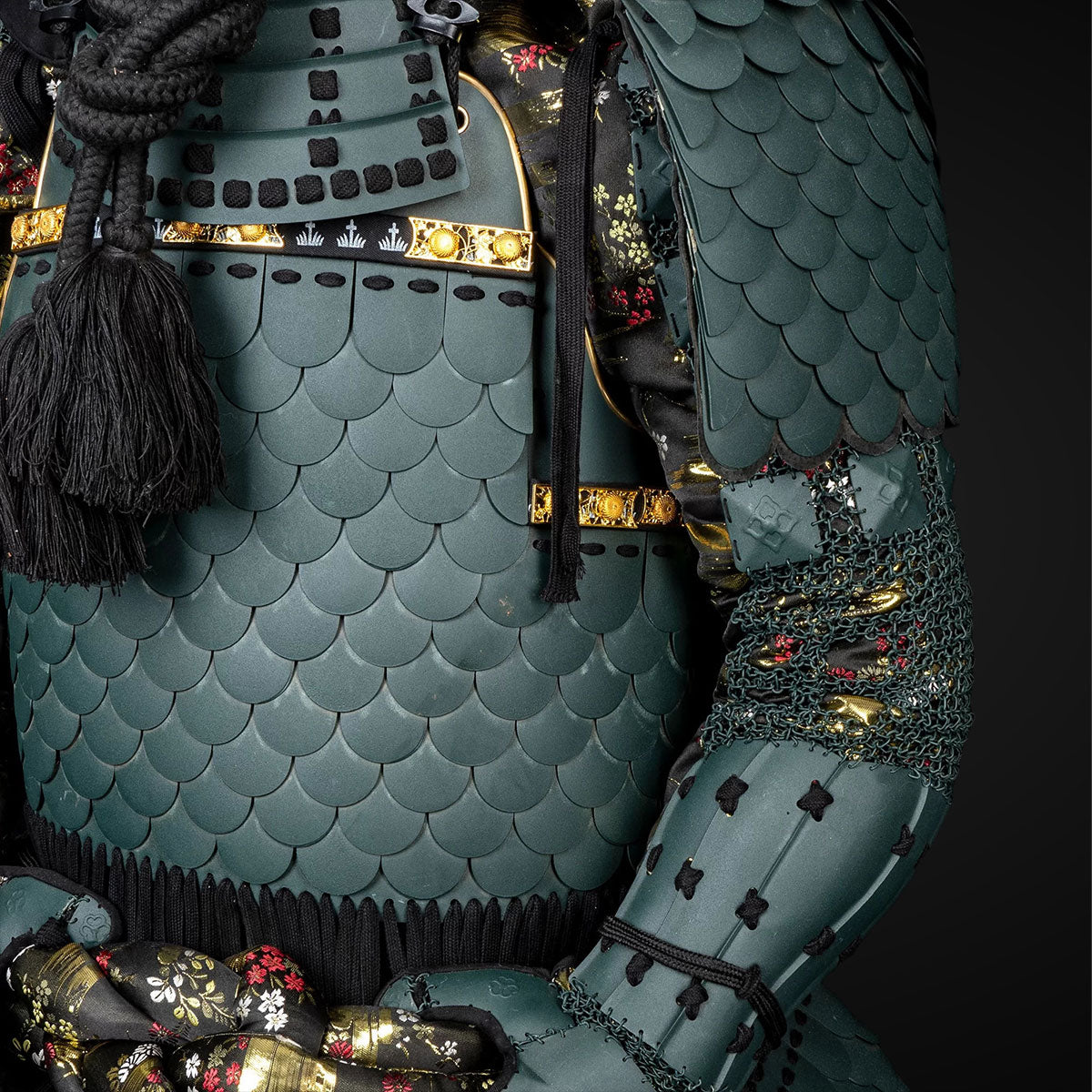 Handmade Green Yoroi - Sanada Nobuyuki Clan Life-Sized Samurai Armor ...