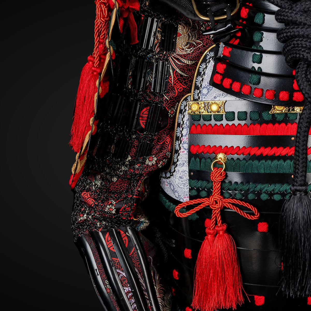 Handmade Oda Clan Red & Black Samurai Armor, Life-Size Yoroi with Helm ...