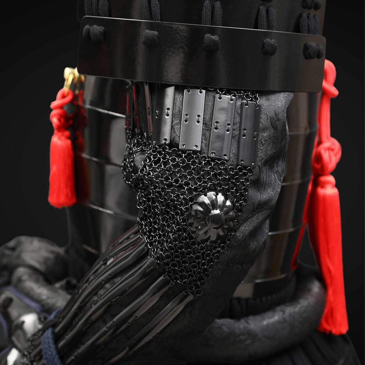 Handmade Life-Size Yoroi Oda Clan Samurai Armor with Black Kachi Helme ...