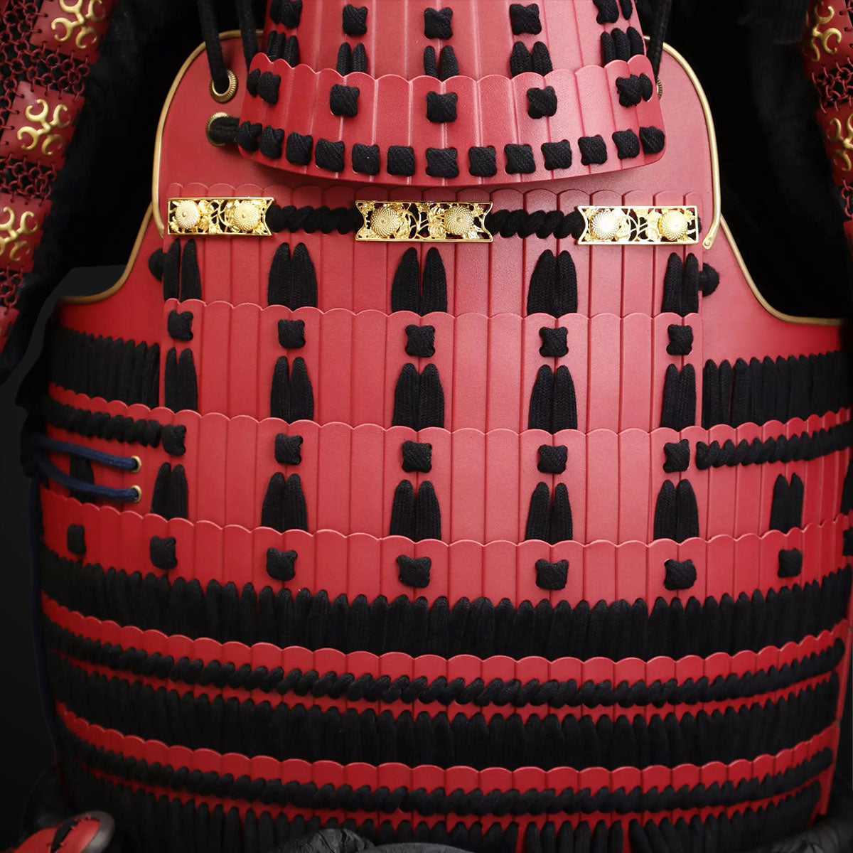 Handmade Life-Size Yoroi，Red Arima Clan Samurai Armor Set with Kuro Ku ...