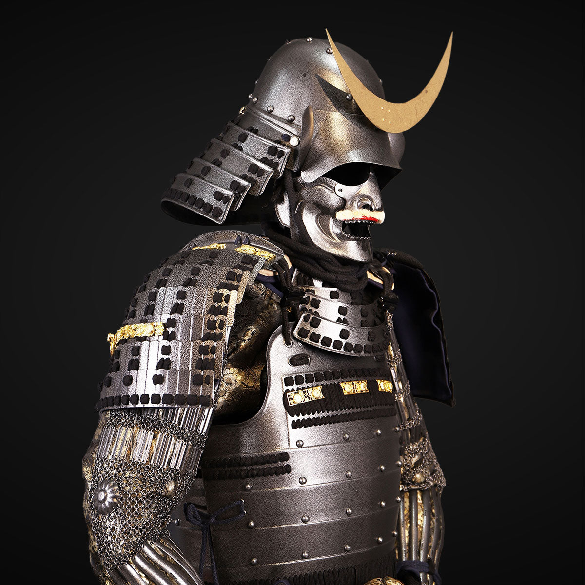 Handmade Life-Size Yoroi Masamune Date Samurai Armor with Crescent Hel ...