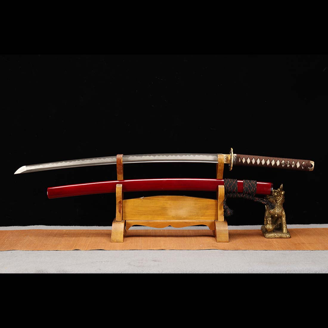 T10 Steel Japanese Katana Sword, Skylark Pattern Sword with Full Tang ...