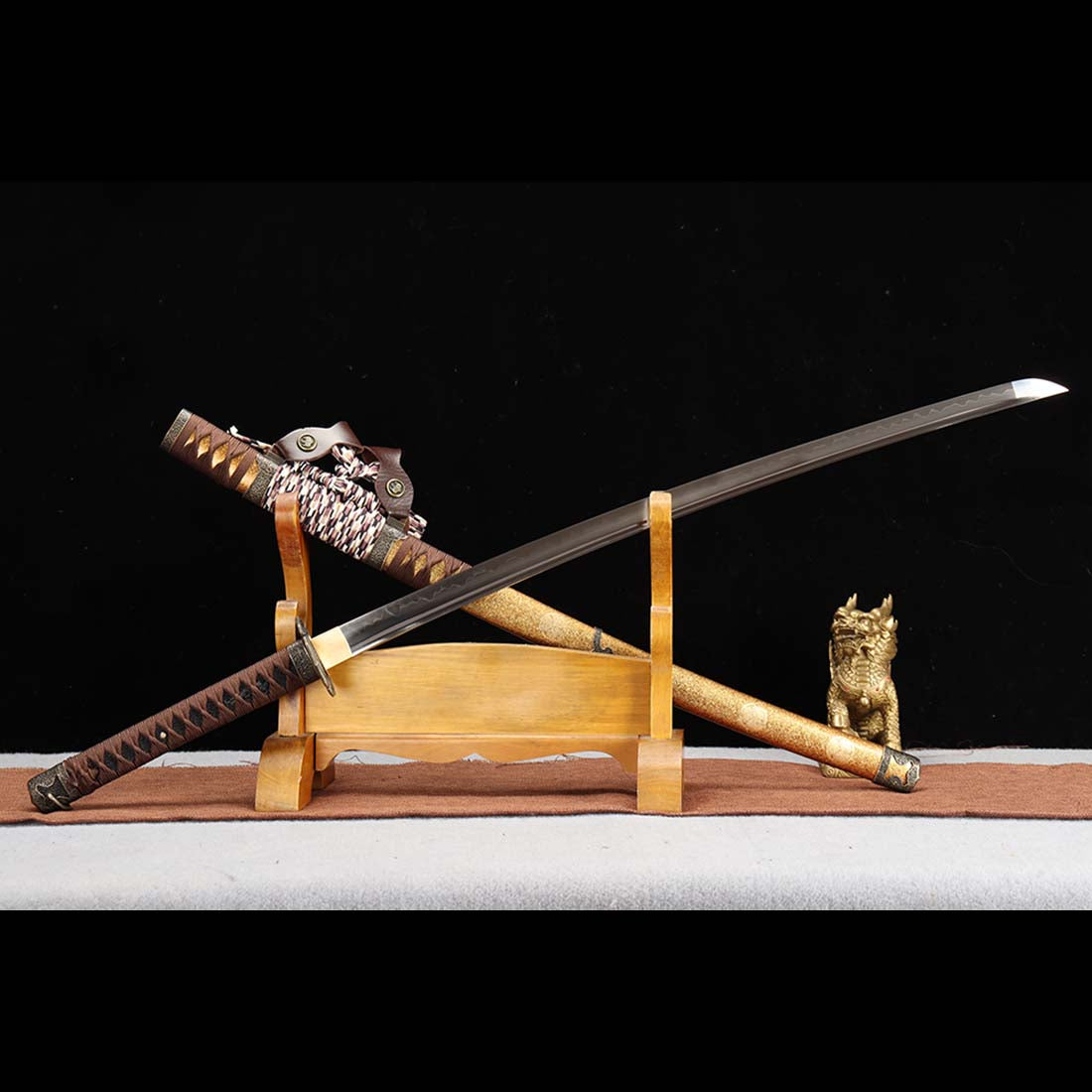 Oda Nobunaga Sword Replica with Cypress Saya, T10 Steel Japanese Tachi ...